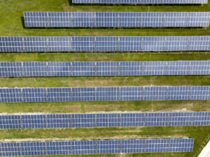 Tonga : Small Kingdom, Big plastic - Race For Water