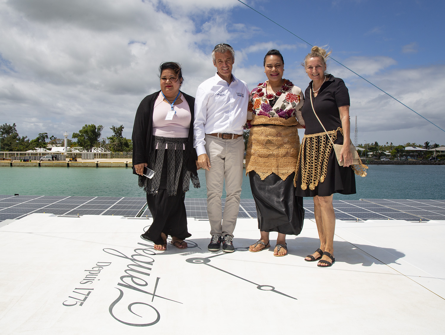 Accueil officiel aux Tonga - Race For Water